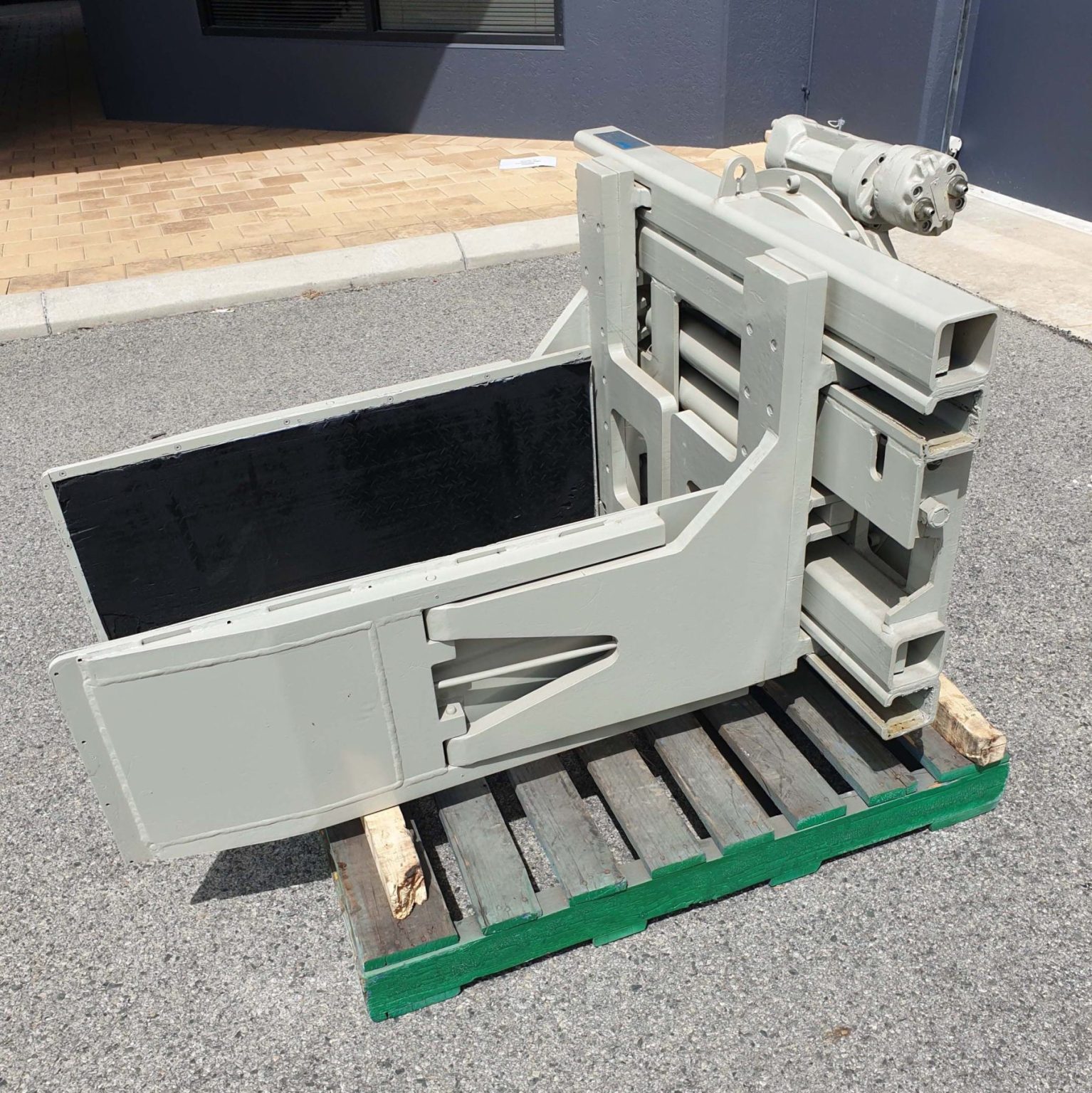 Cascade forklift attachments | Allied Forklifts